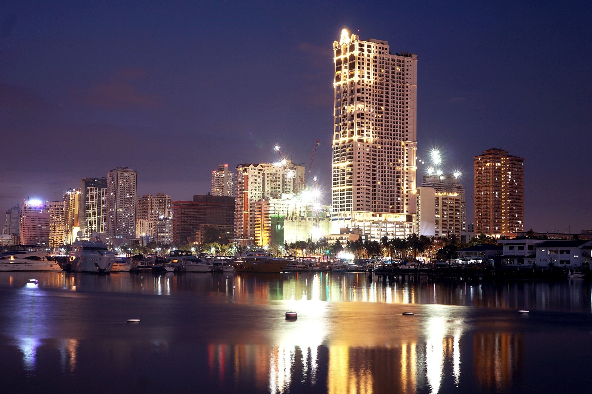 Hire a private jet to and from Manila - AEROAFFAIRES