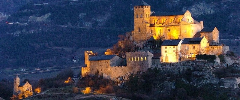 Hire a private jet to and from Sion - AEROAFFAIRES