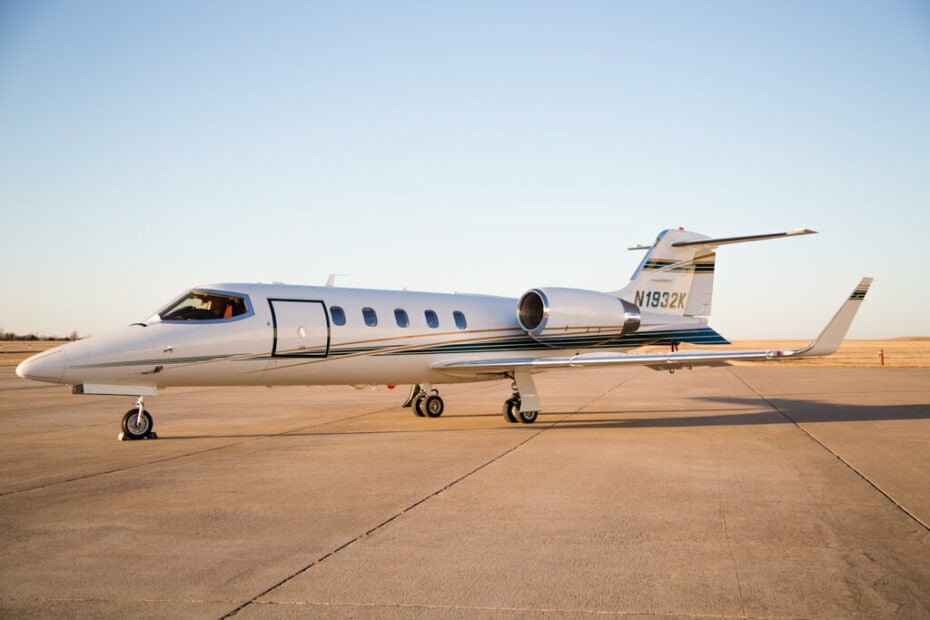 LEARJET 31 : Wynajem prywatnych odrzutowców - AEROAFFAIRES