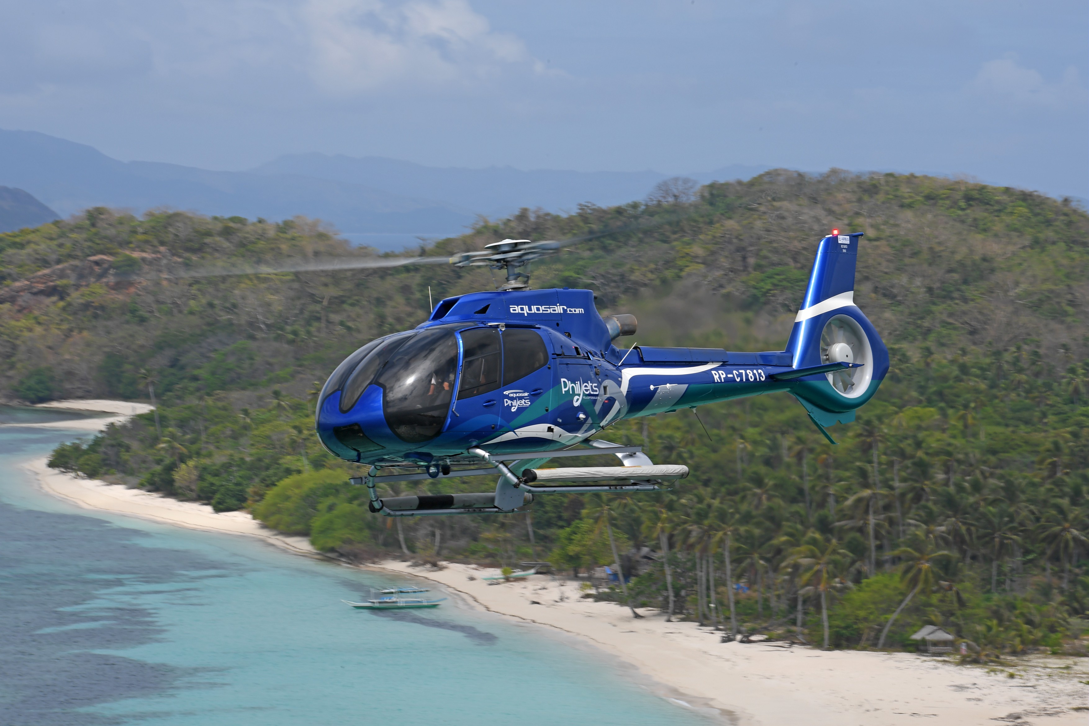 Eurocopter/ Airbus helicopter EC 135 Helicopter Hire - AEROAFFAIRES