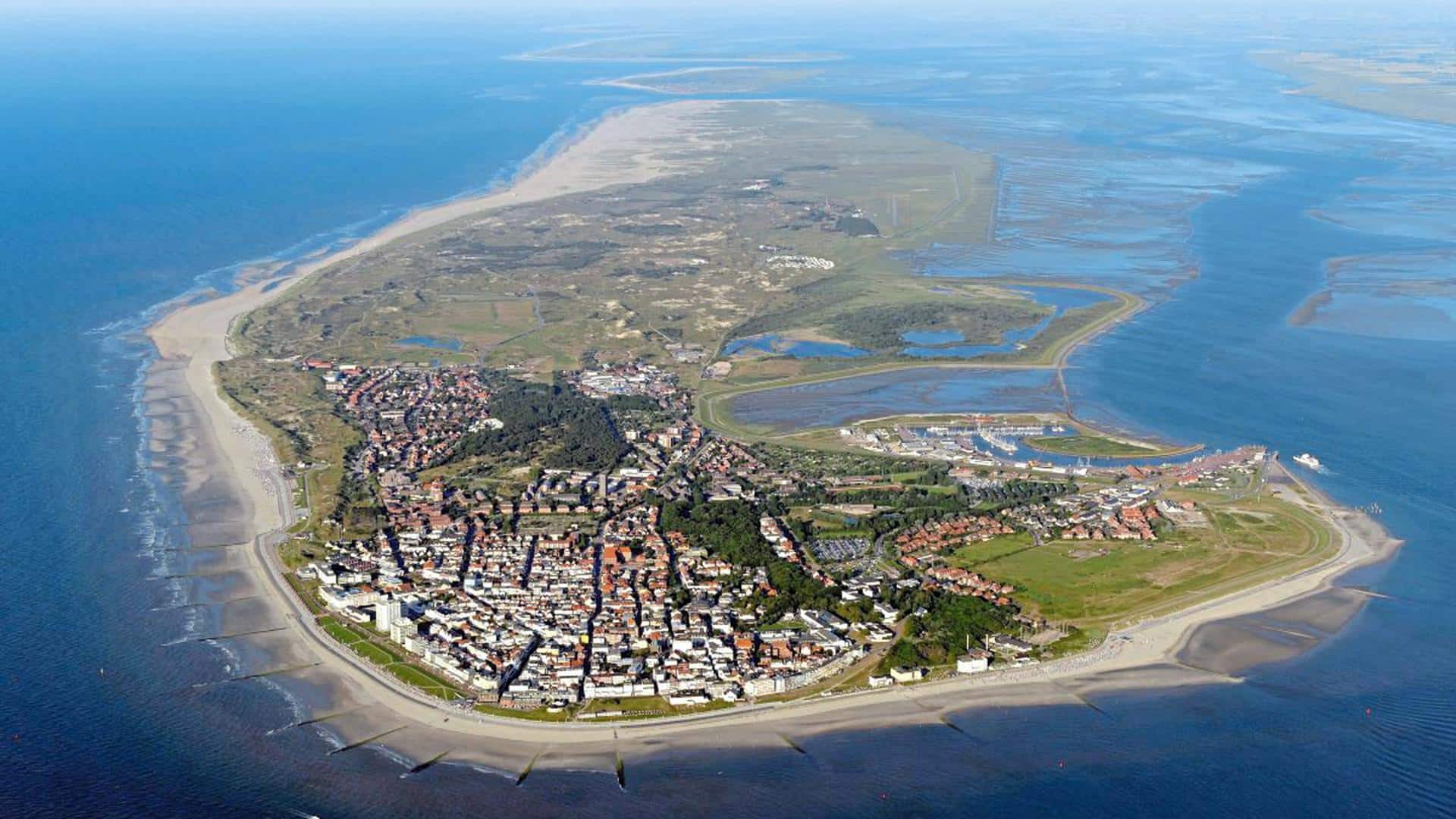 Private plane and helicopter rental in Norderney - AEROAFFAIRES