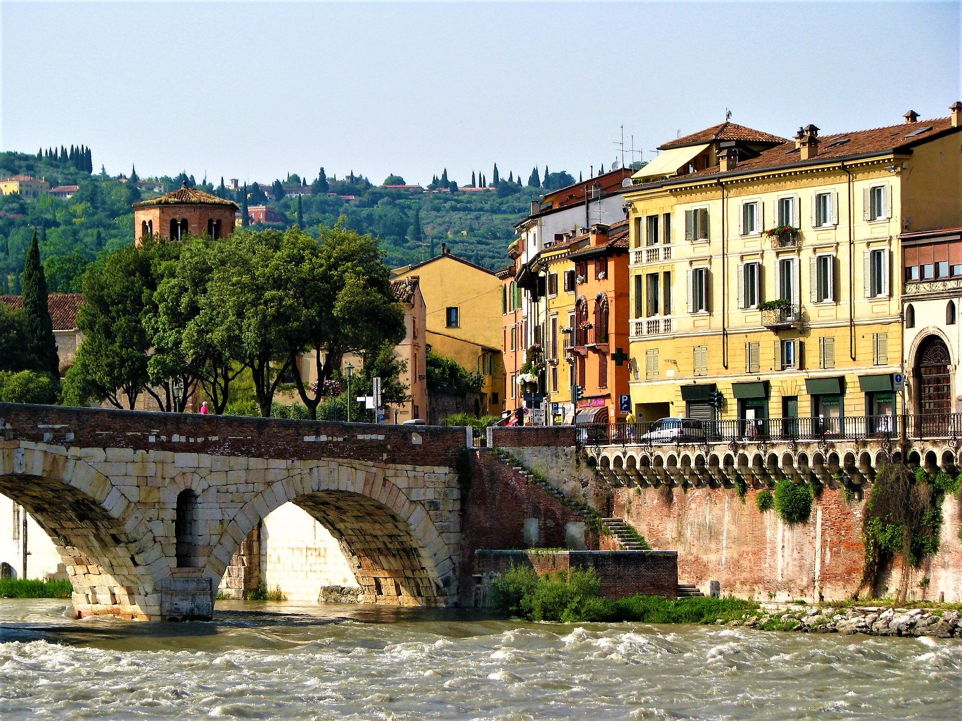 Private jet and helicopter hire in Verona-Boscomantico - AEROAFFAIRES