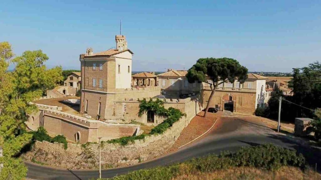 Pomezia Pratica Di Mare: privéjet verhuur - AEROAFFAIRES